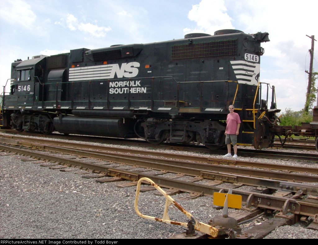 NS 5146 with unidentified trespasser